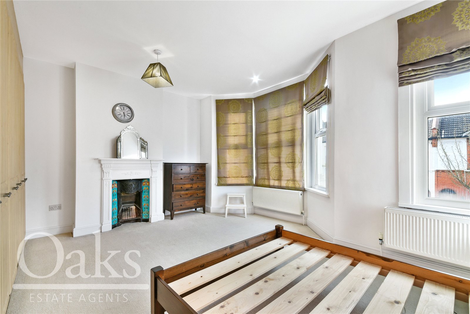 Addiscombe Court Road, East Croydon, Surrey | Oaks Estate Agents London