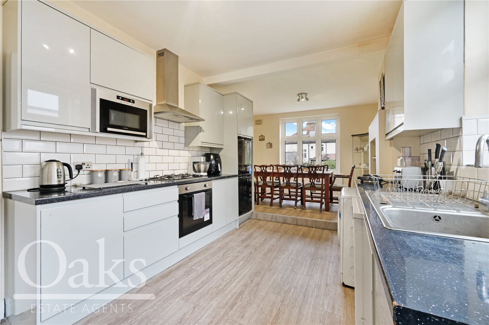 Addiscombe Road, Addiscombe, Surrey | Oaks Estate Agents London