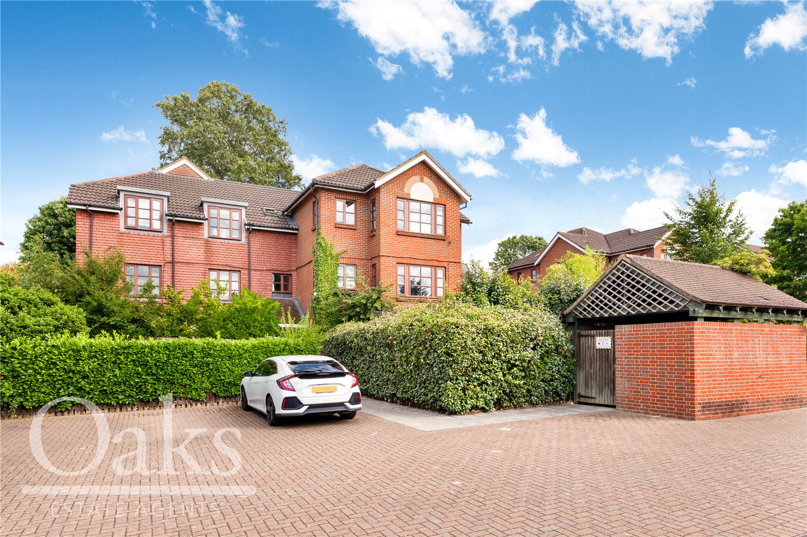 Allder Way, South Croydon, Surrey | Oaks Estate Agents London
