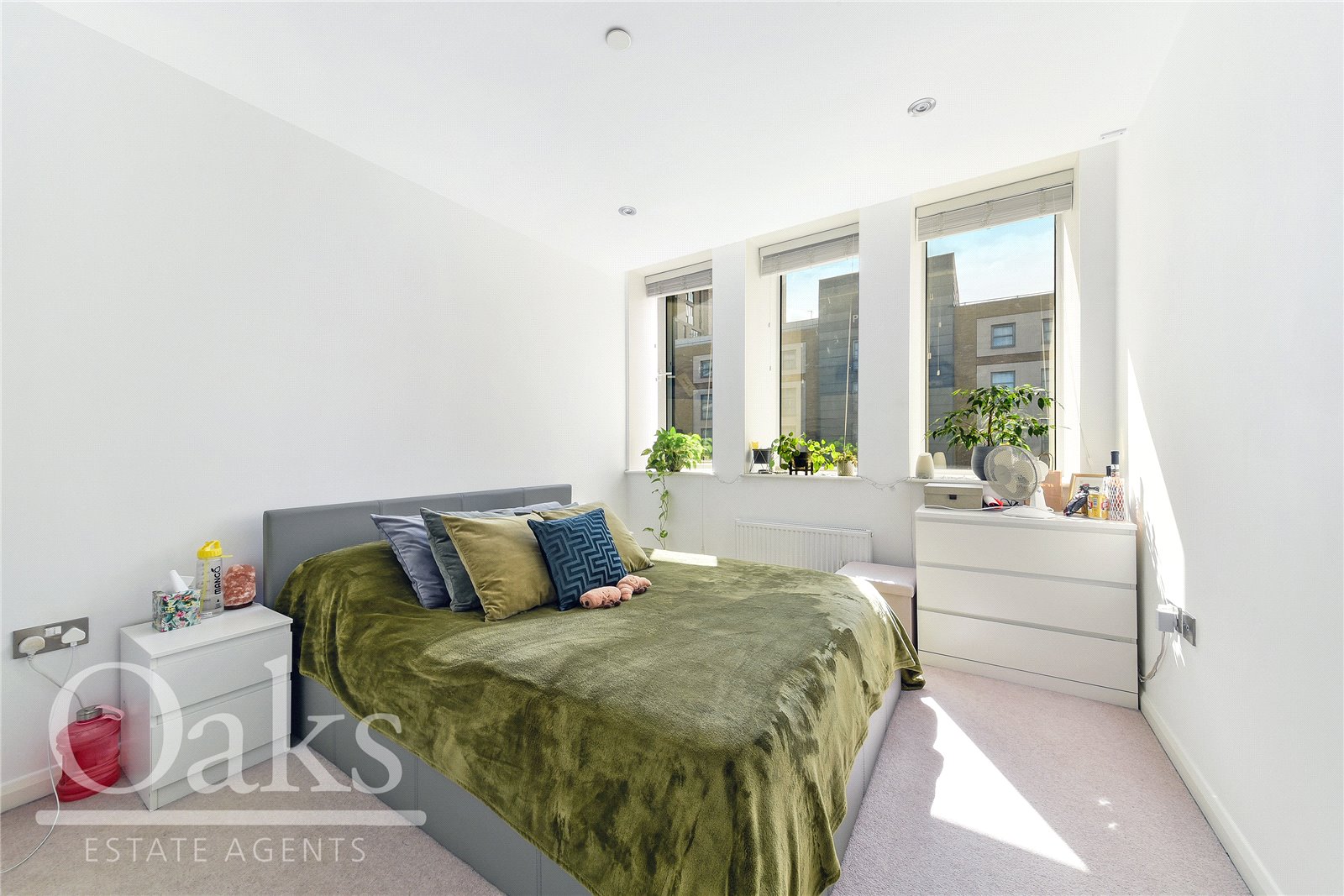 Emerald House, Lansdowne Road, Croydon | Oaks Estate Agents London