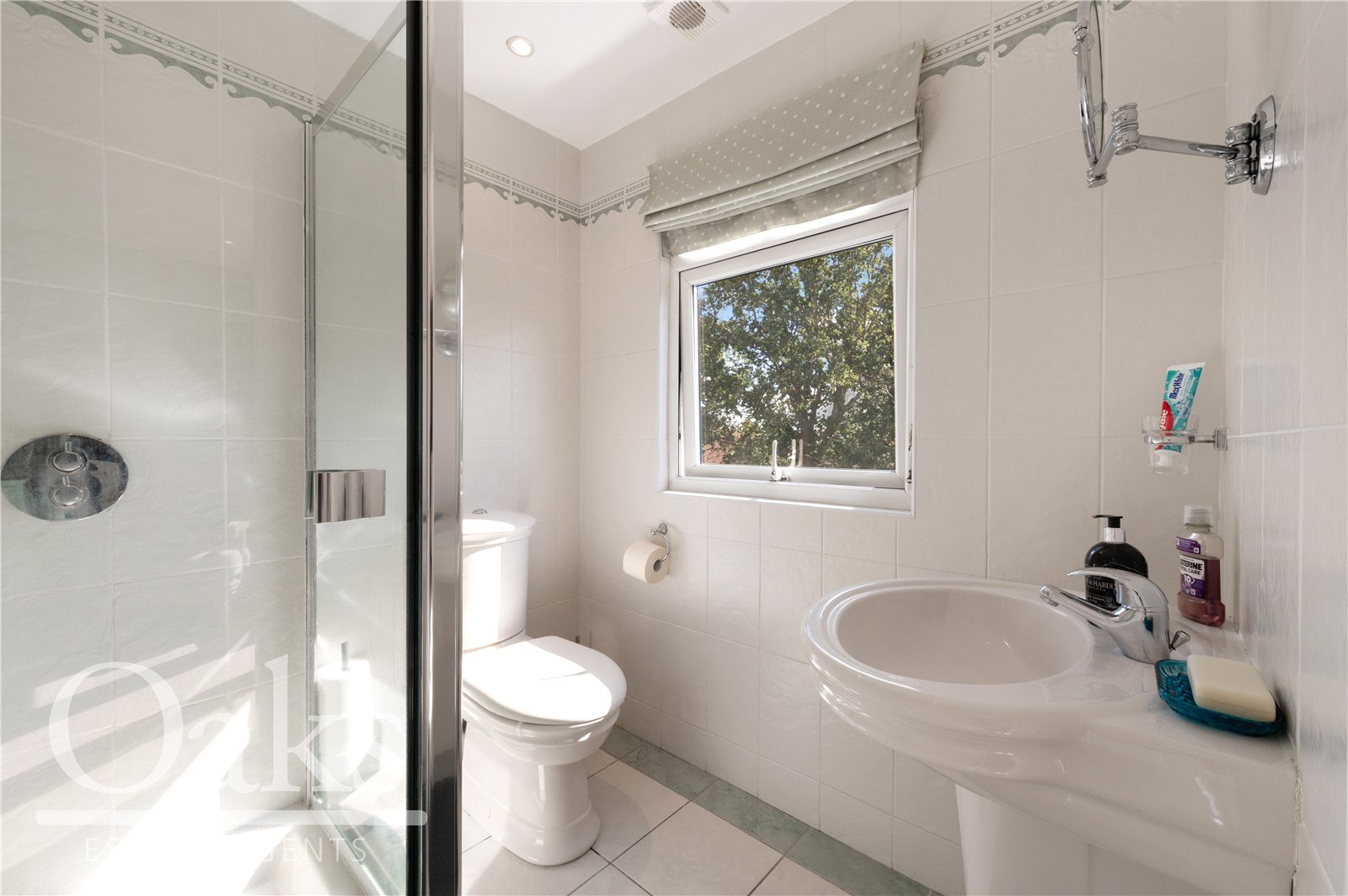 Pollards Hill South, Norbury, London | Oaks Estate Agents London