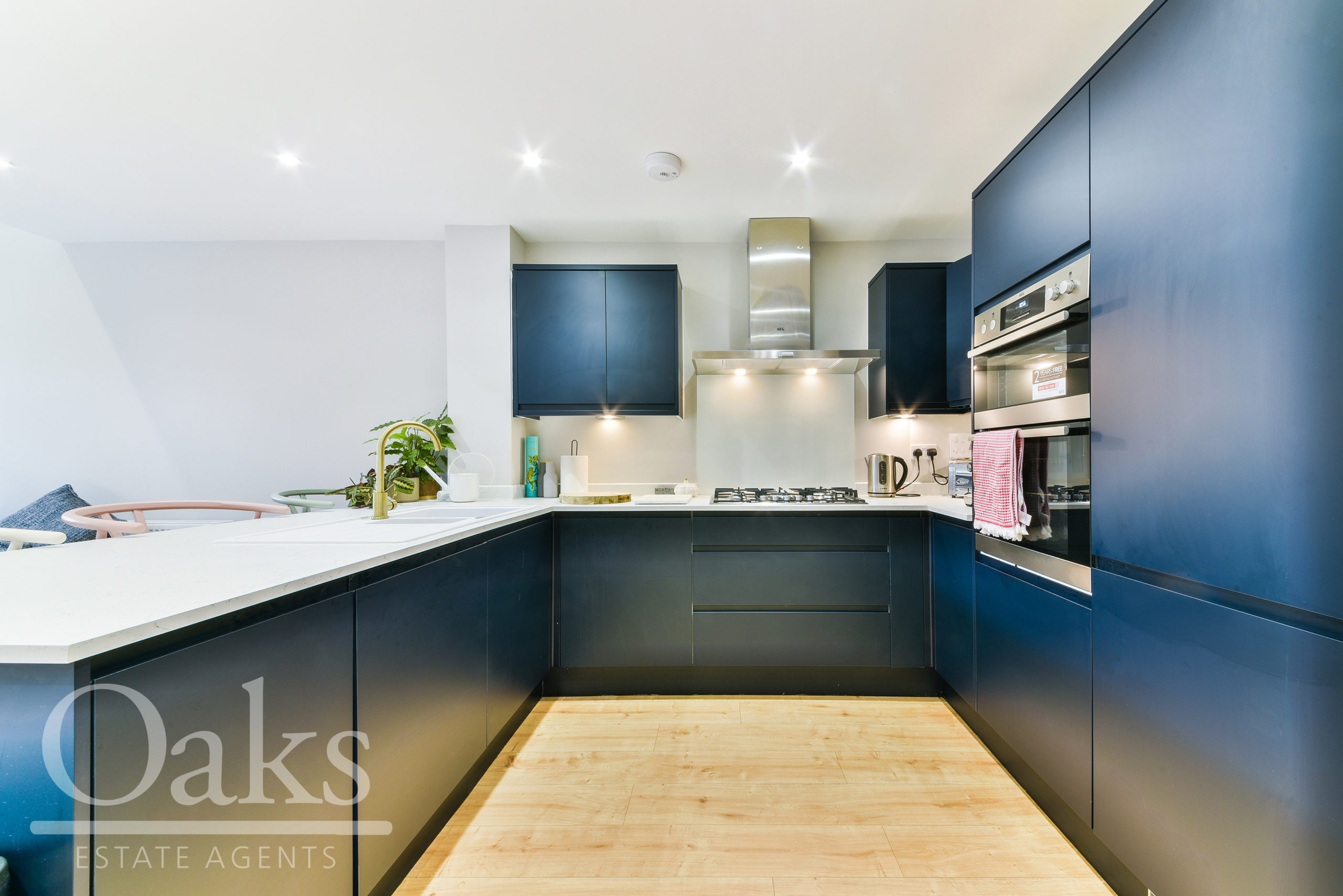 Pollards Hill South, Norbury, London | Oaks Estate Agents London