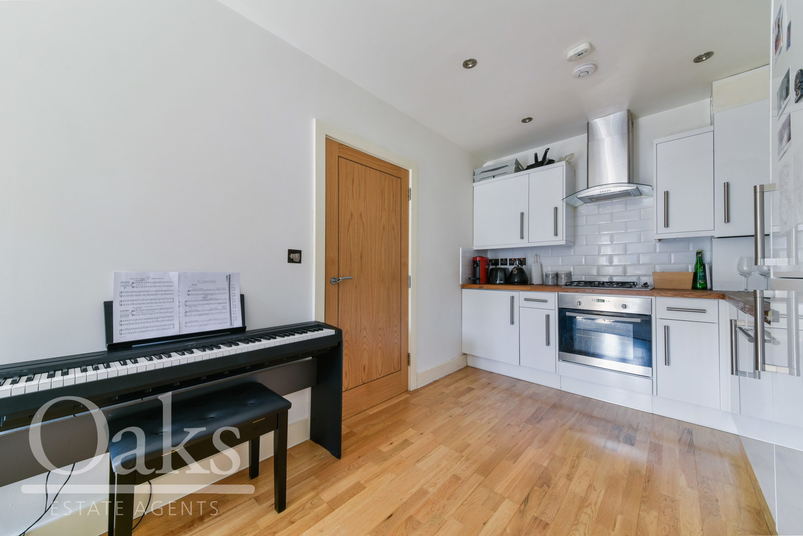 Woodside Green, South Norwood, London | Oaks Estate Agents London